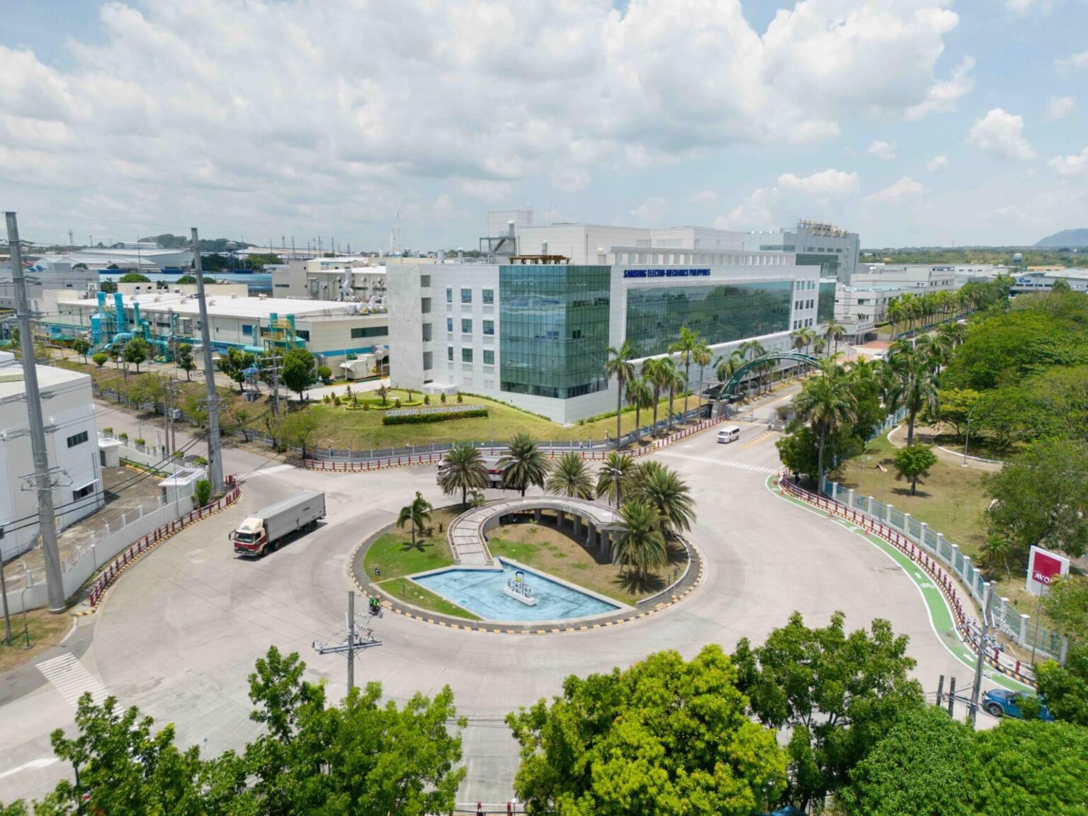 About Us - Calamba Premiere International Park